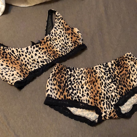 Iheartraves Intimates And Sleepwear Cheetah Lace Bra And Panty Set Poshmark
